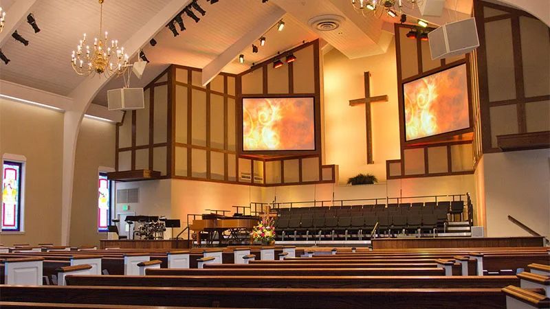 The Best Lighting and Decorating Ideas for a Church Wedding